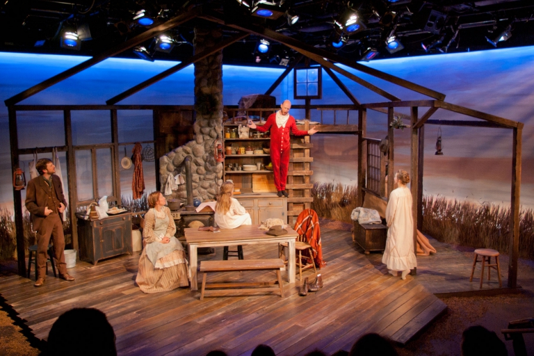 A Little House Christmas - Sarah Tundermann Design